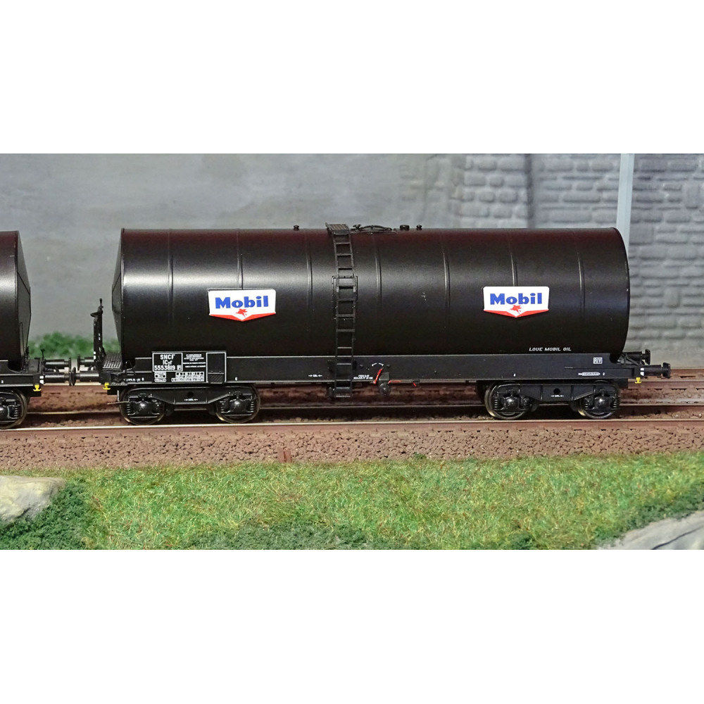 Set de 3 wagons citerne FAUVET-GIREL, bogies Y 23 -Ree modeles WB662- MOBIL