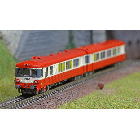 Autorail EAD X-4552 + Remorque XR-8334, toit rouge, 3 feux, logo SNCF ...