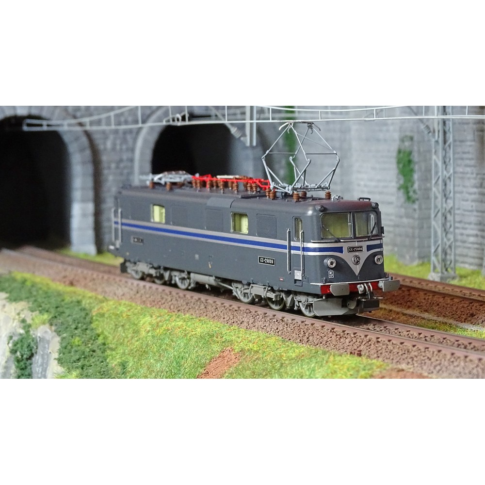 Nouveautés Locomotives électriques, thermiques, autorails, voitures et wagons-modelisme ferroviaire