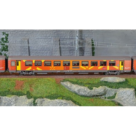 Set de 3 voitures VTU région Languedoc Roussillon - LS Models 41210 - décoration Carmillon rouge