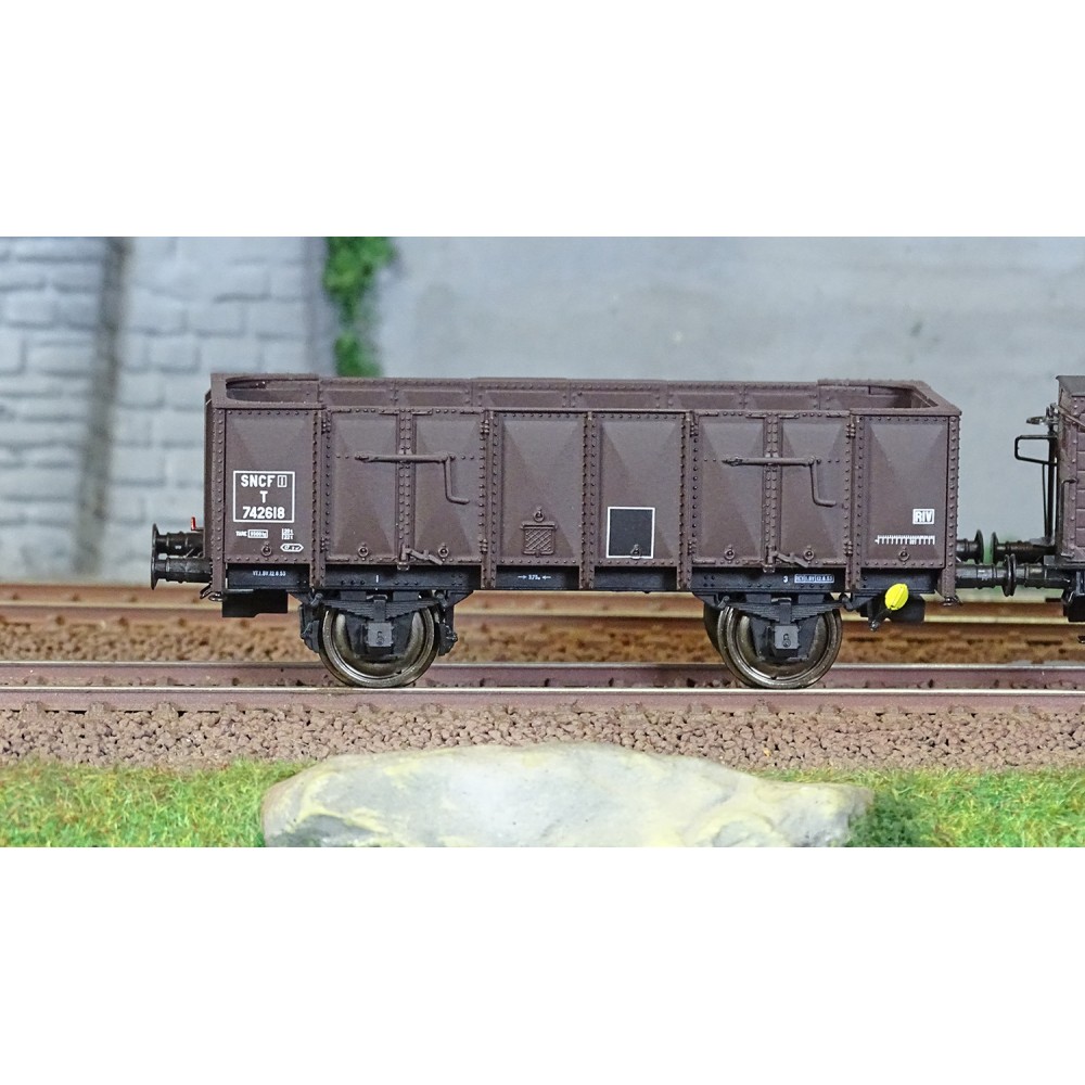 Set de 2 wagons Tombereau OCEM 19, brun, tôlés avec et sans guérite ...