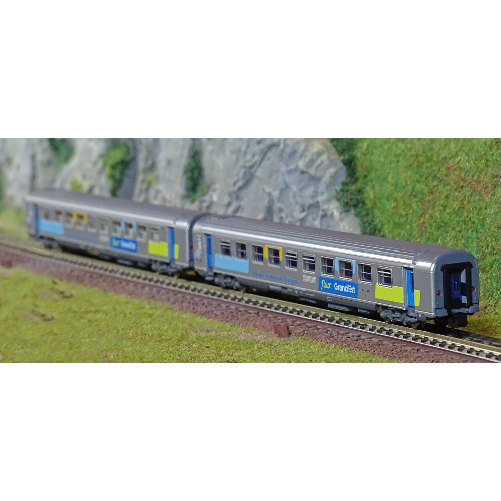 Set de 2 voitures Corail, fluo Grand Est - Piko 94500 - 1ère classe ...