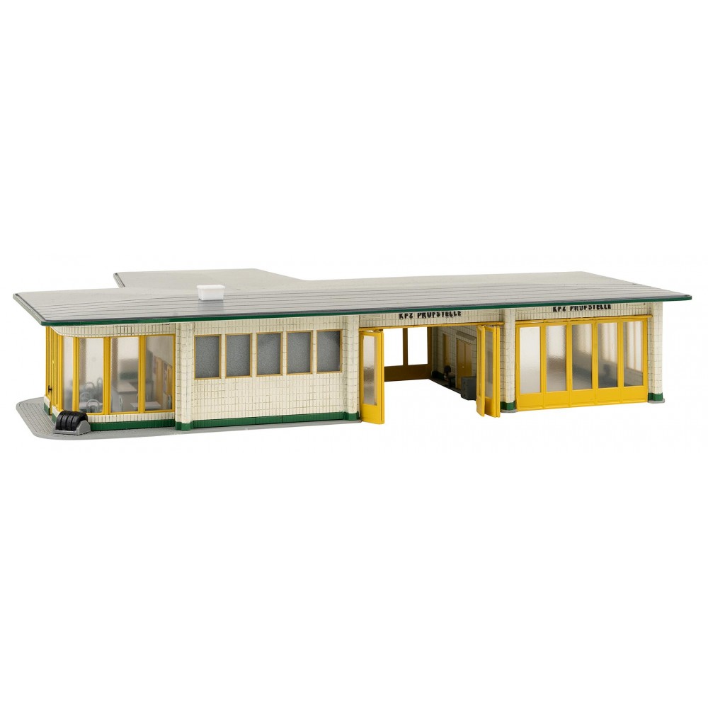 Maquette, grande station service BP - Faller 130592
