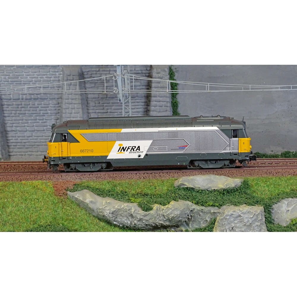 Locomotive diesel BB 67210, SNCF, livrée jaune/blanche - Jouef HJ2448S ...