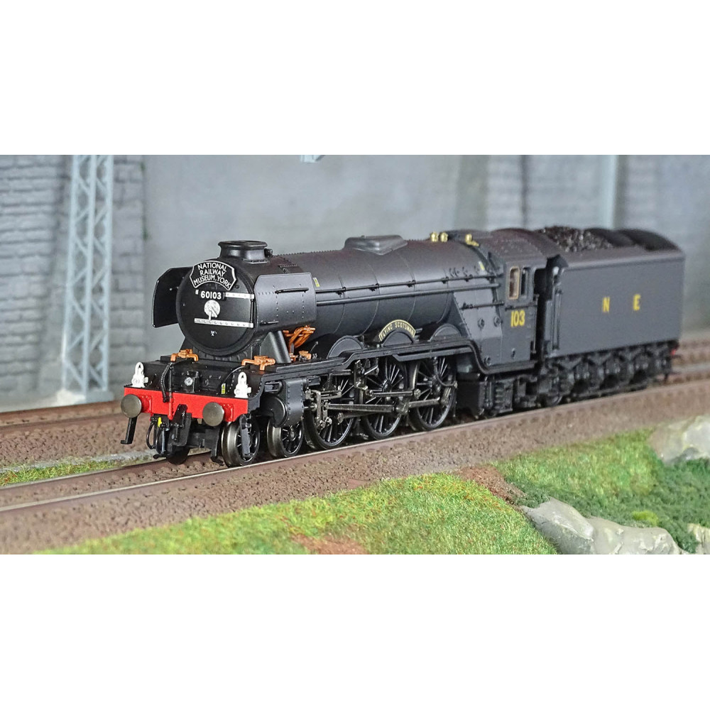 Locomotive à vapeur classe A3, Flying Scotsman, Wartime Black - Trix ...