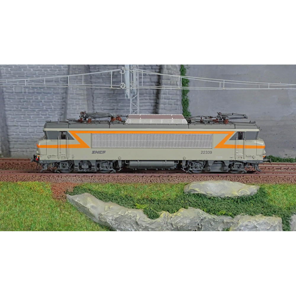 Locomotive électrique BB 22344 SNCF, gris béton/orange, logo Nouille, Marseille - Ls Models ...