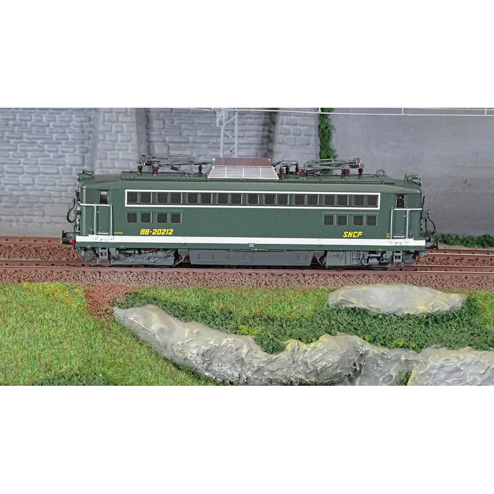 Locomotive électrique BB 20203, SNCF, verte, Strasbourg - R37 HO41082C